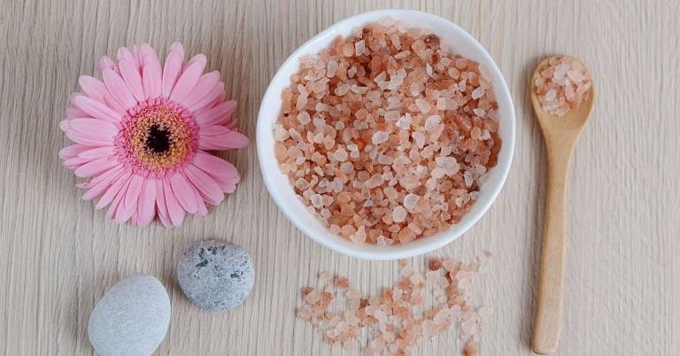 11 Awesome Benefits of Salt Water for Your Skin | AllDayChemist